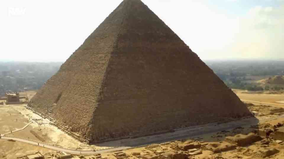 La Grande Pyramide révèle une complexité insoupçonnée