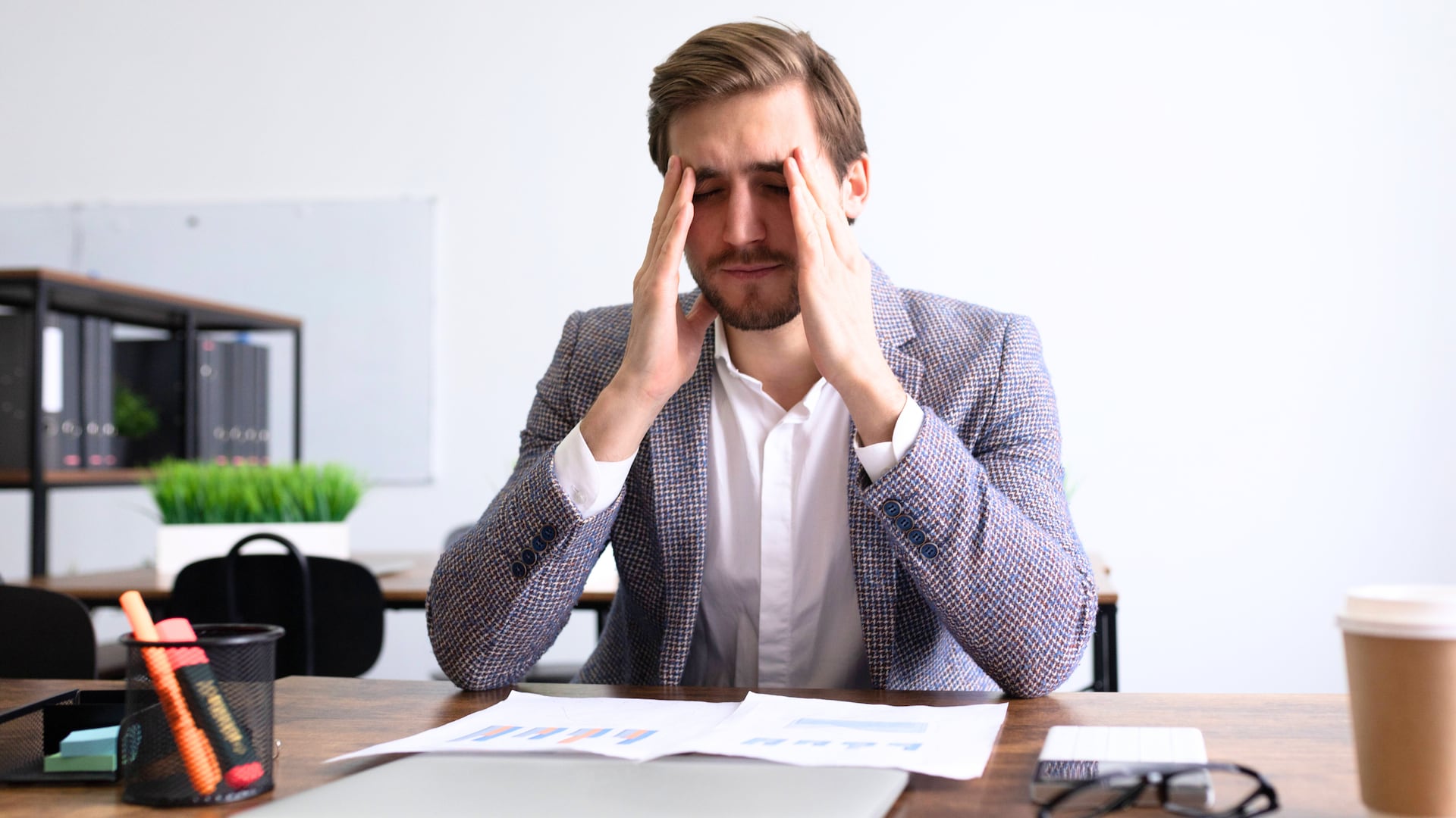 Trotz Master-Abschluss in der Tasche: 23-Jähriger findet auch nach 150 ...