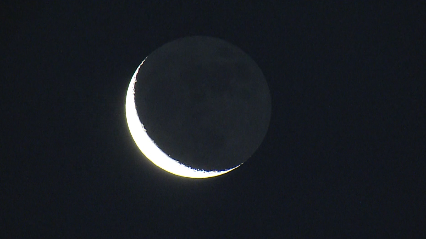 Watch: Sky 5 captures gorgeous shot of waning crescent moon over Oklahoma
