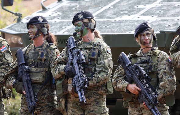 Another European country brings back conscription - 1,200 letters drop ...