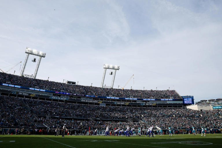 Jaguars fans experienced EverBank Stadium in its current form for the ...
