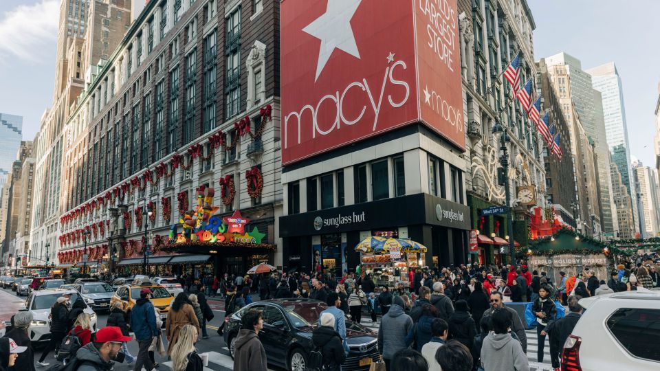 With Saks’ bankruptcy, Macy’s has some wind at its sails