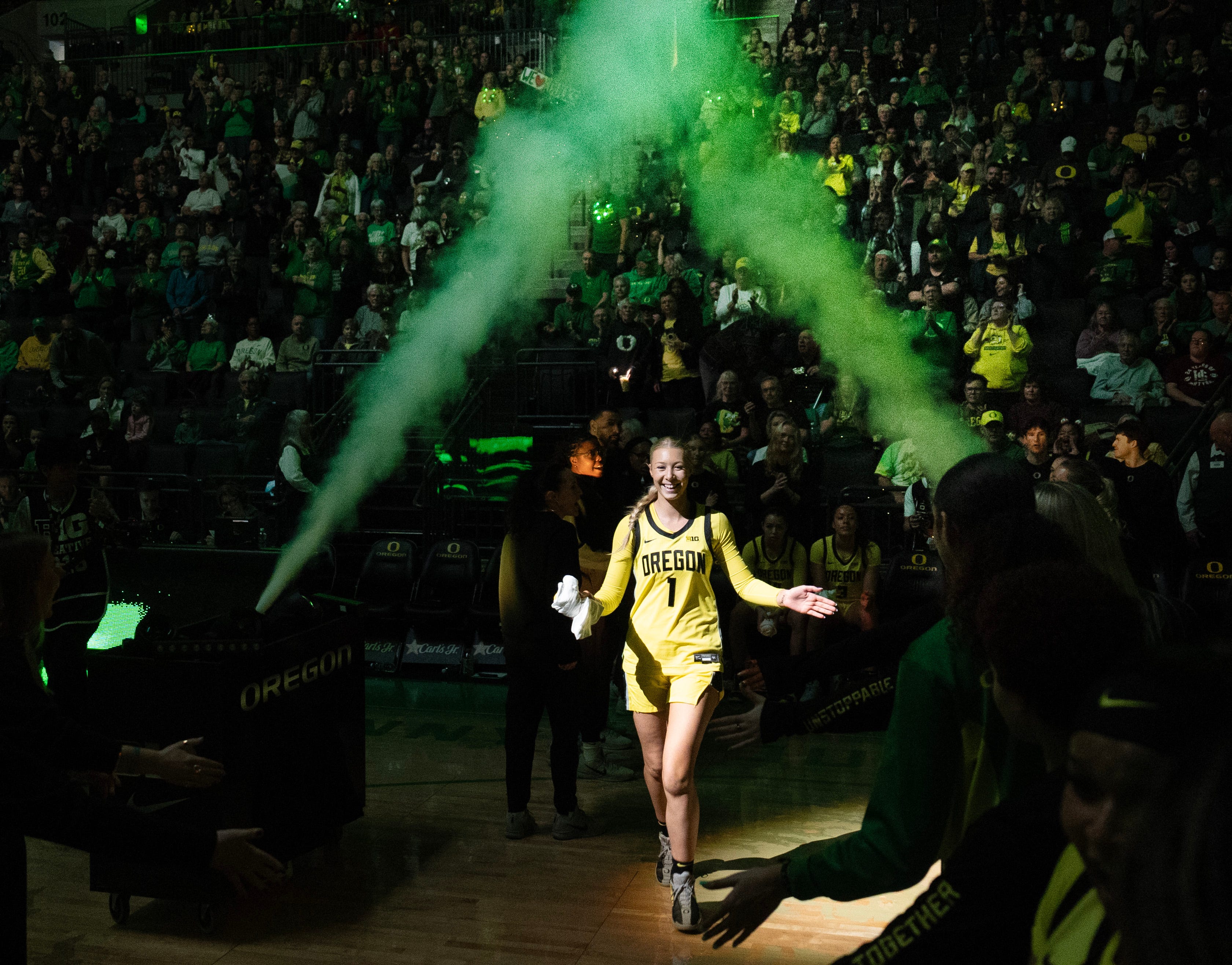 Oregon vs. Minnesota live updates. Women's basketball score, channel