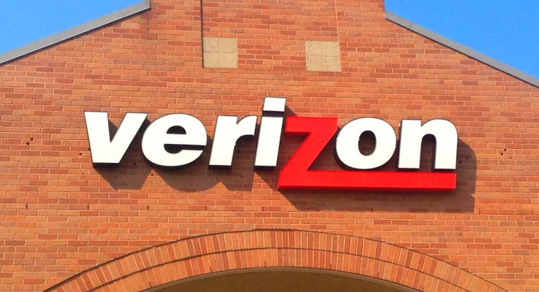 Libs of TikTok suggests DEI to blame for major Verizon outage