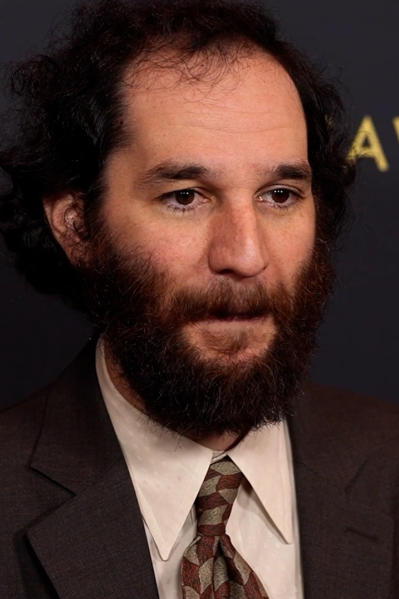 La voix de l'arbitre dans 'Marty Supreme' ? Oui, c'est Robert Pattinson