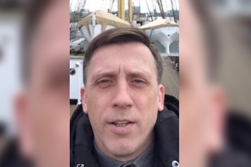 Police launch search for missing Gorbals man last seen on Glasgow bridge