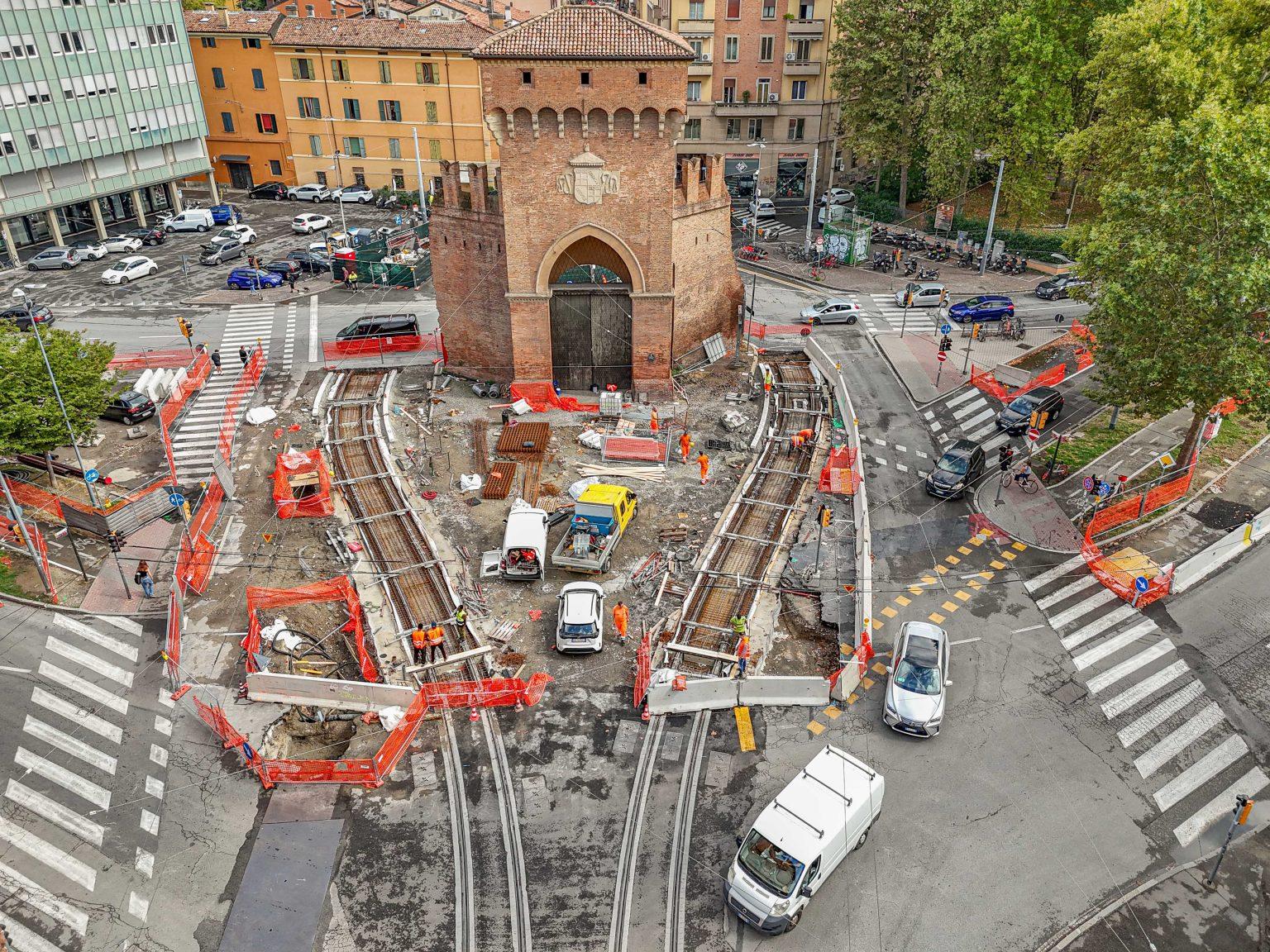 Tram a Bologna, a che punto è il cantiere a Porta San Felice: nasce una ...