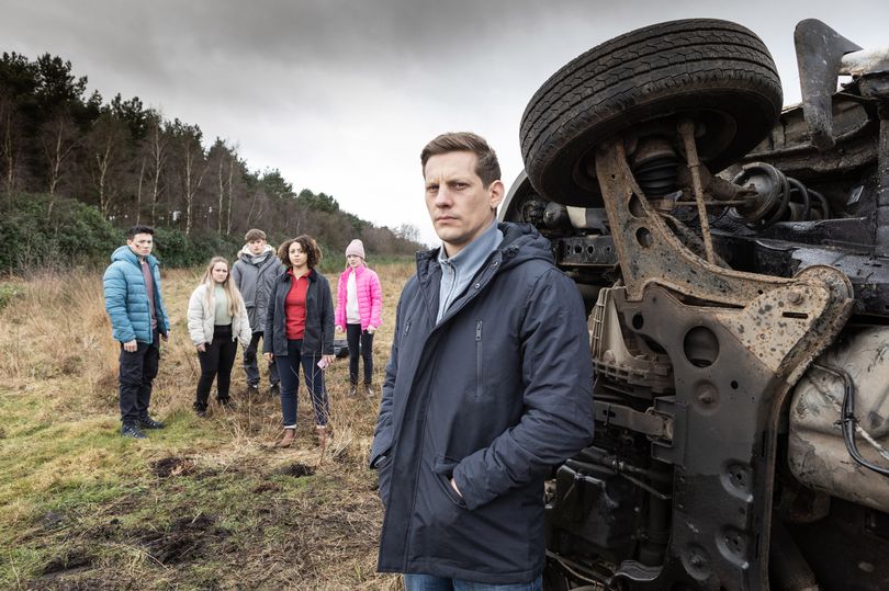 Is John Paul leaving Hollyoaks? James Sutton sets record straight on ...