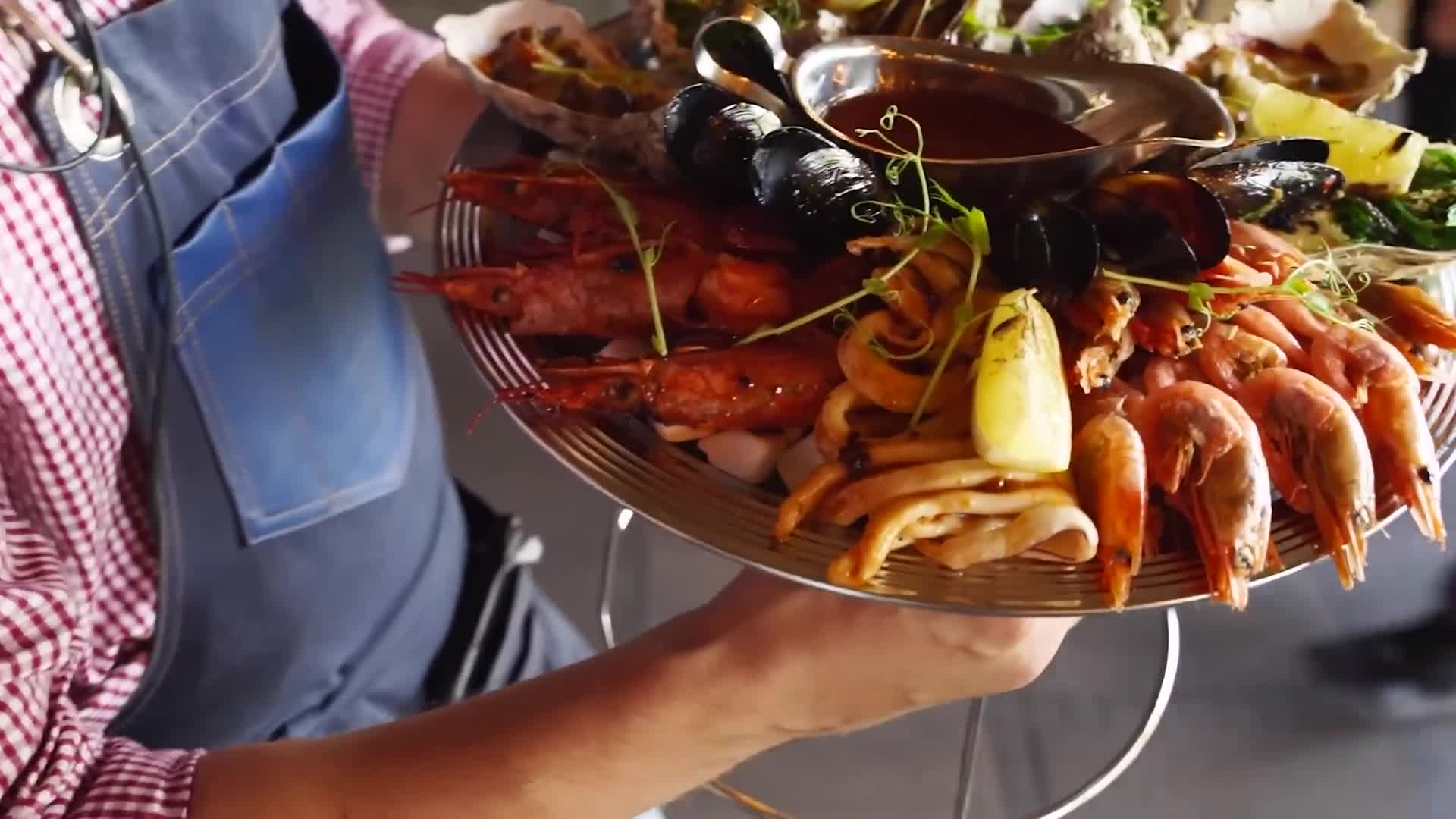 Revealing the facts about cruise excursions: How to save money