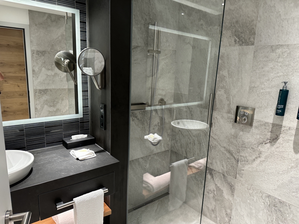 19 things that drive me nuts about staying in hotels (what’s yours?)