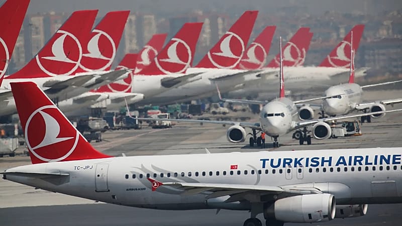 Turkish Airlines flight makes emergency landing in Barcelona after in ...