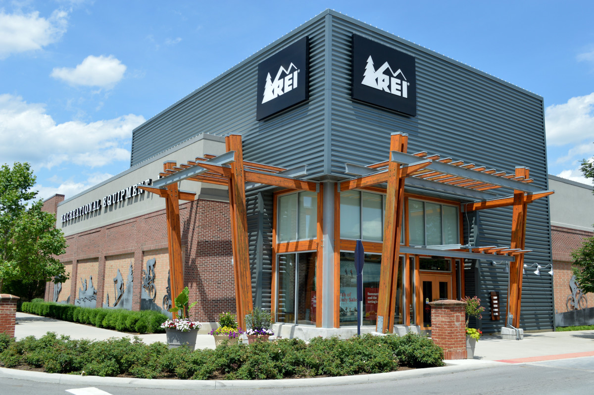 REI is selling a 'deceptively roomy' anti-theft backpack for $60 that ...