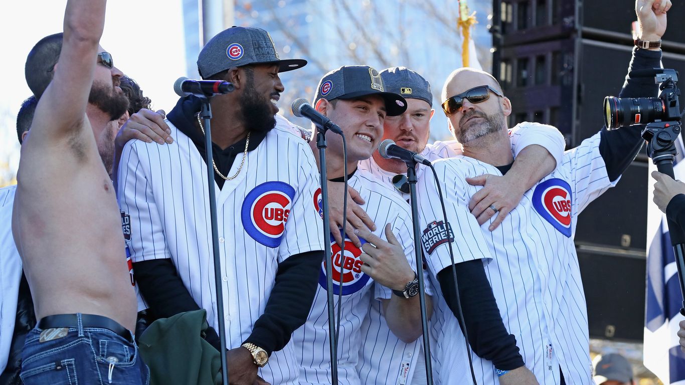 Cubs convention: 2016 World Series team reunites in Chicago