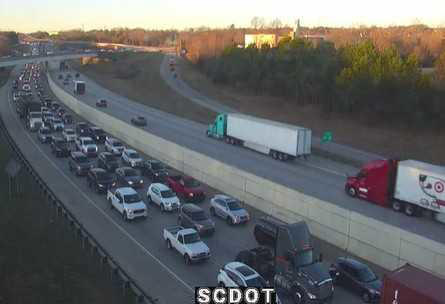 Live: Crash blocks lanes on I-385 headed into downtown