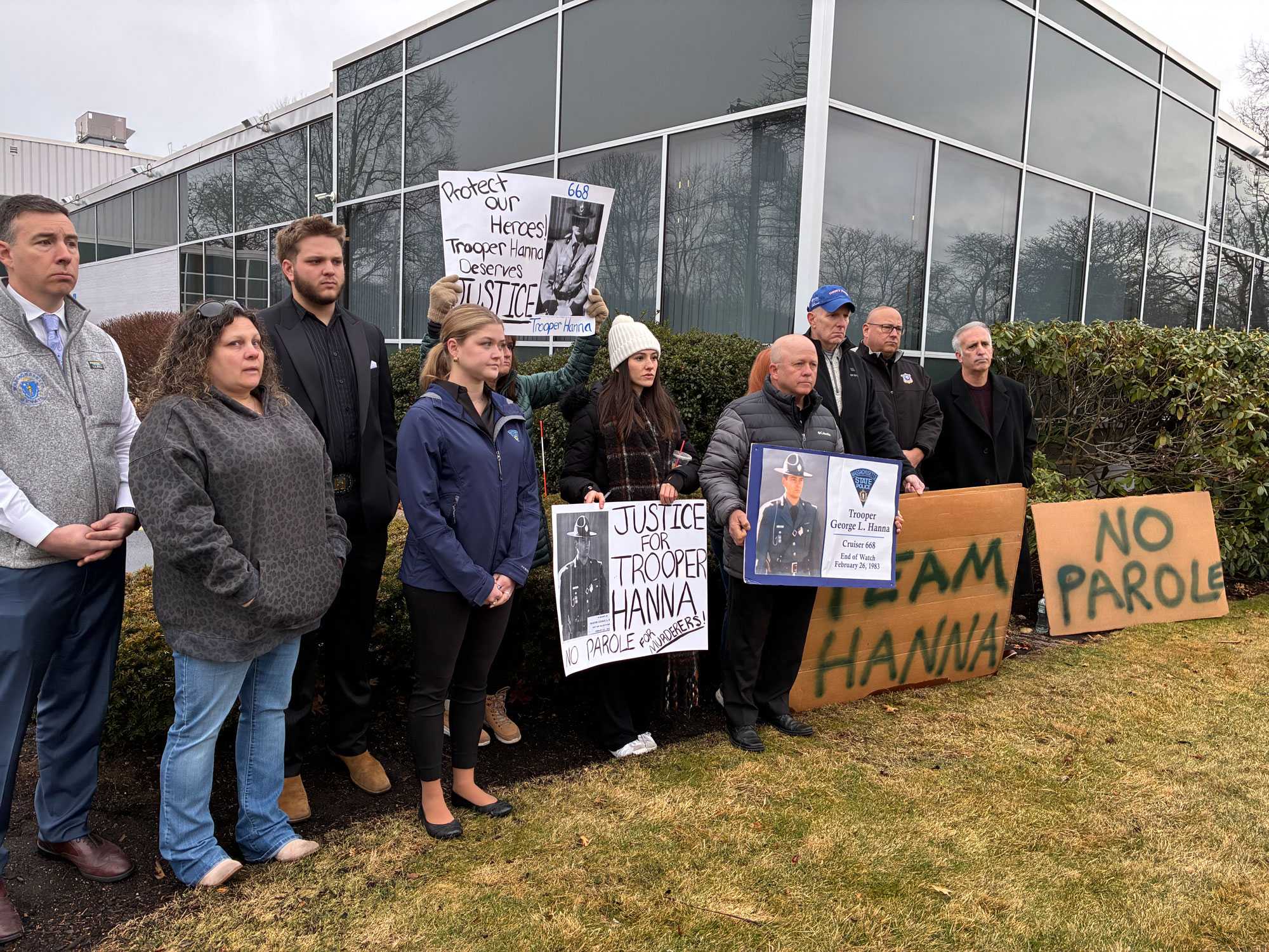 Man convicted of killing Mass. State Police trooper to face parole board