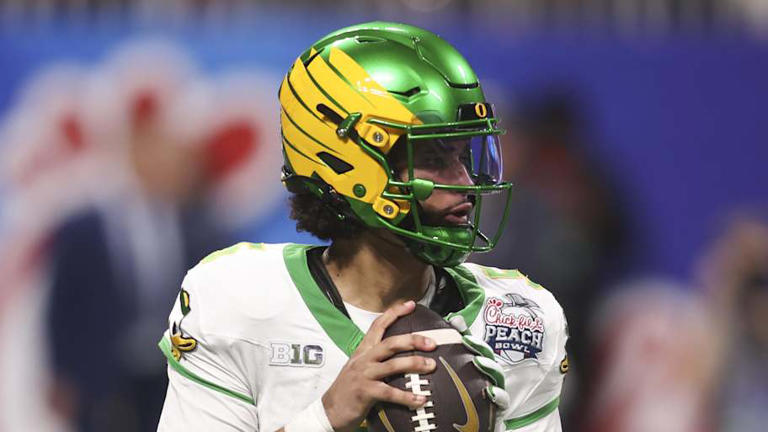 Dante Moore’s return sparks transfer portal interest at Oregon