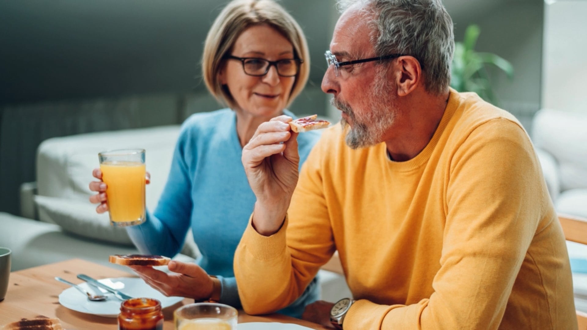 Why your breakfast timing could predict your lifespan after 40