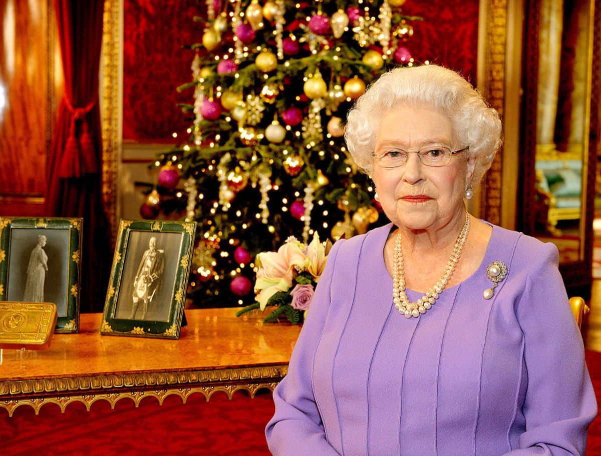 Queen Elizabeth barred Netflix CEO from Windsor Castle — and yes, it ...