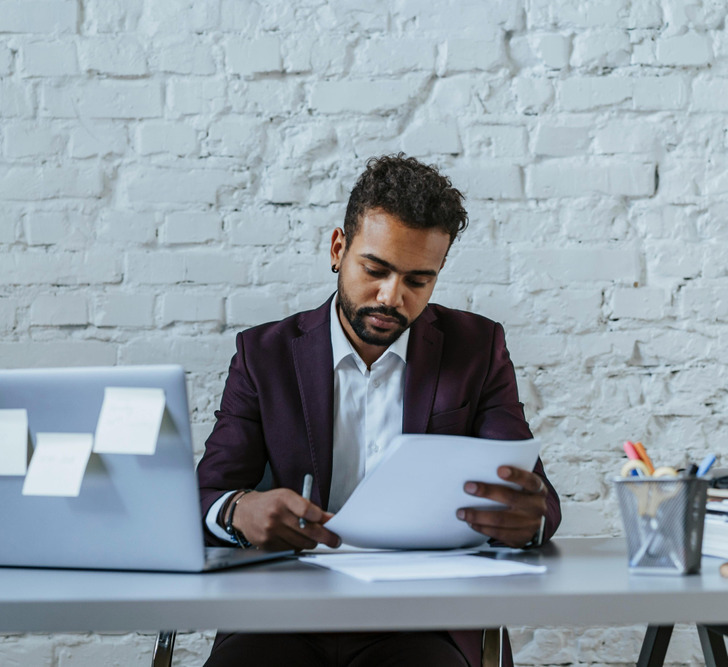 I refuse to be the villain when my boss is the real time thief