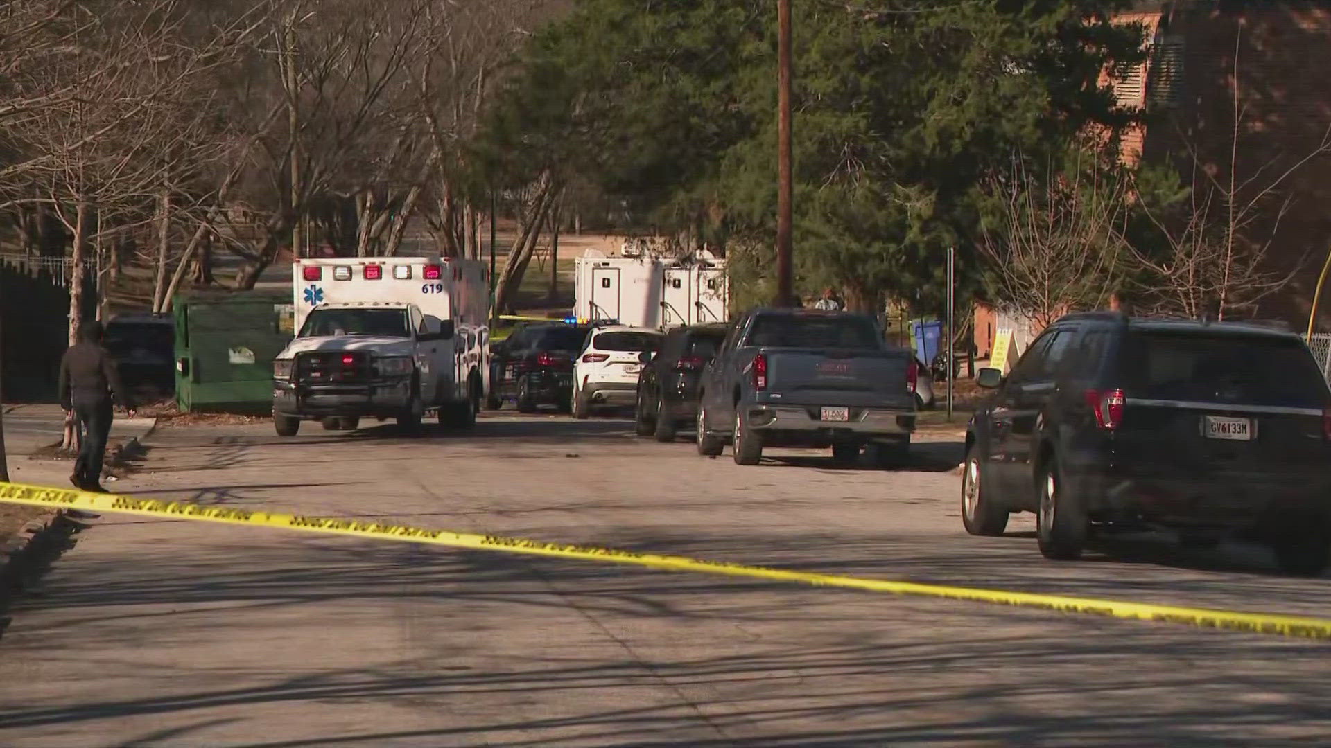 Report of multiple people shot inside warming center at Central Park in ...