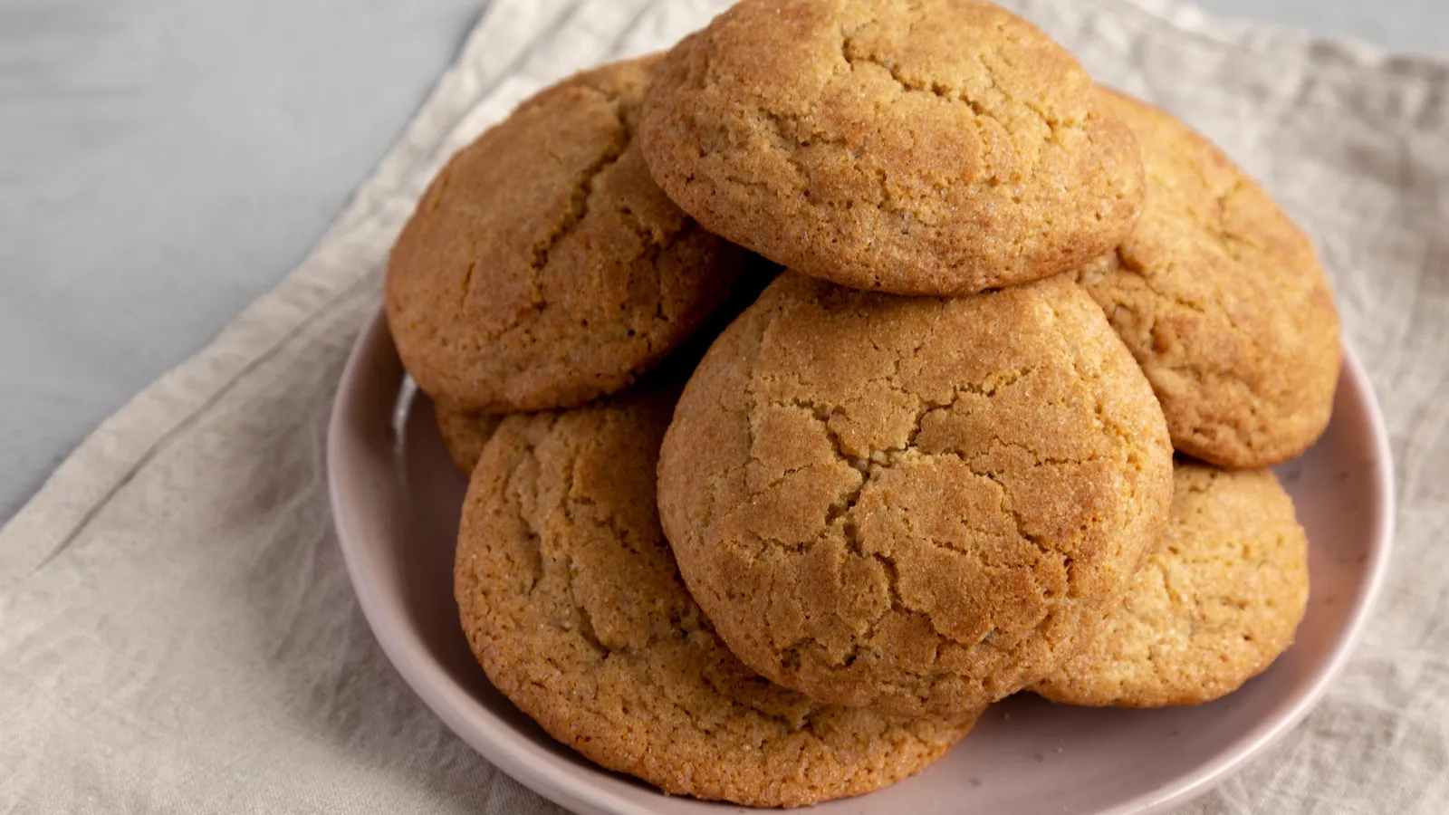 Chewy or crunchy? The baking choice that decides whether your cookies ...