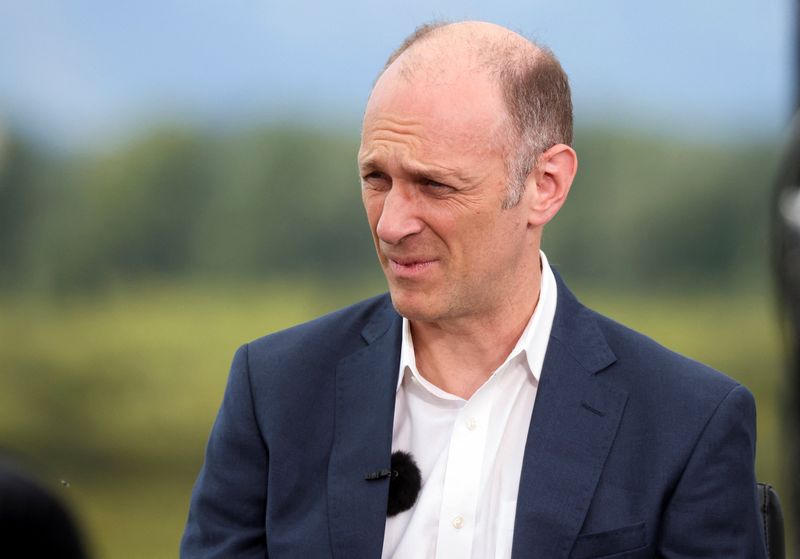 Goolsbee tells CNBC lowering inflation is FED's main job