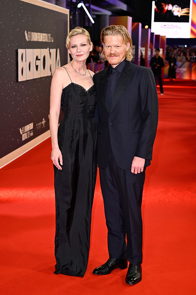 Emma Stone and Kirsten Dunst looked stunning on the Bugonia red carpet