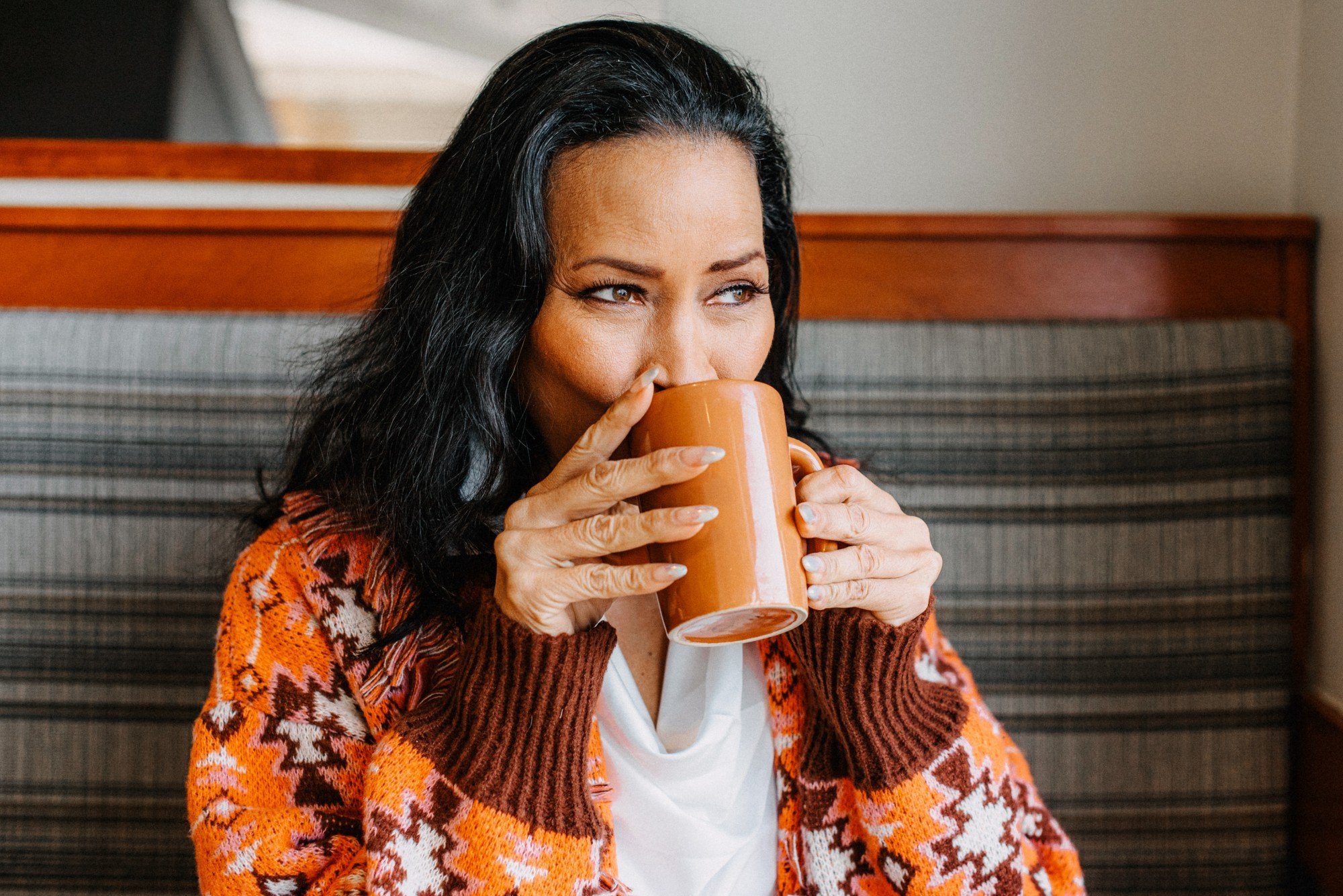 Nem água com limão, nem chá verde: esta é a bebida eleita a melhor do ...