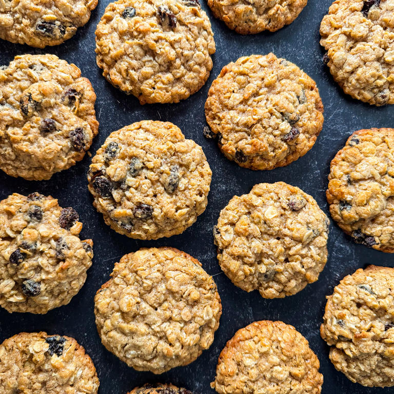 Kodiak Cakes oatmeal raisin cookies