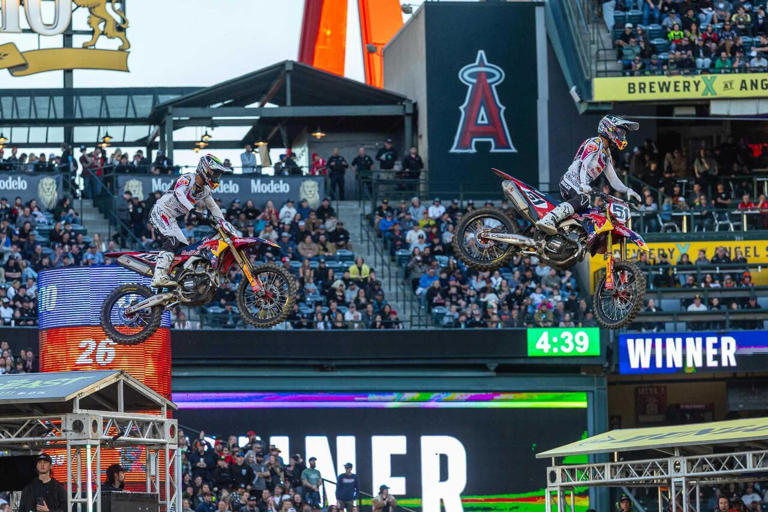 Galfer debutta nell'AMA Supercross 2026 ad Anaheim con Ducati e Troy ...