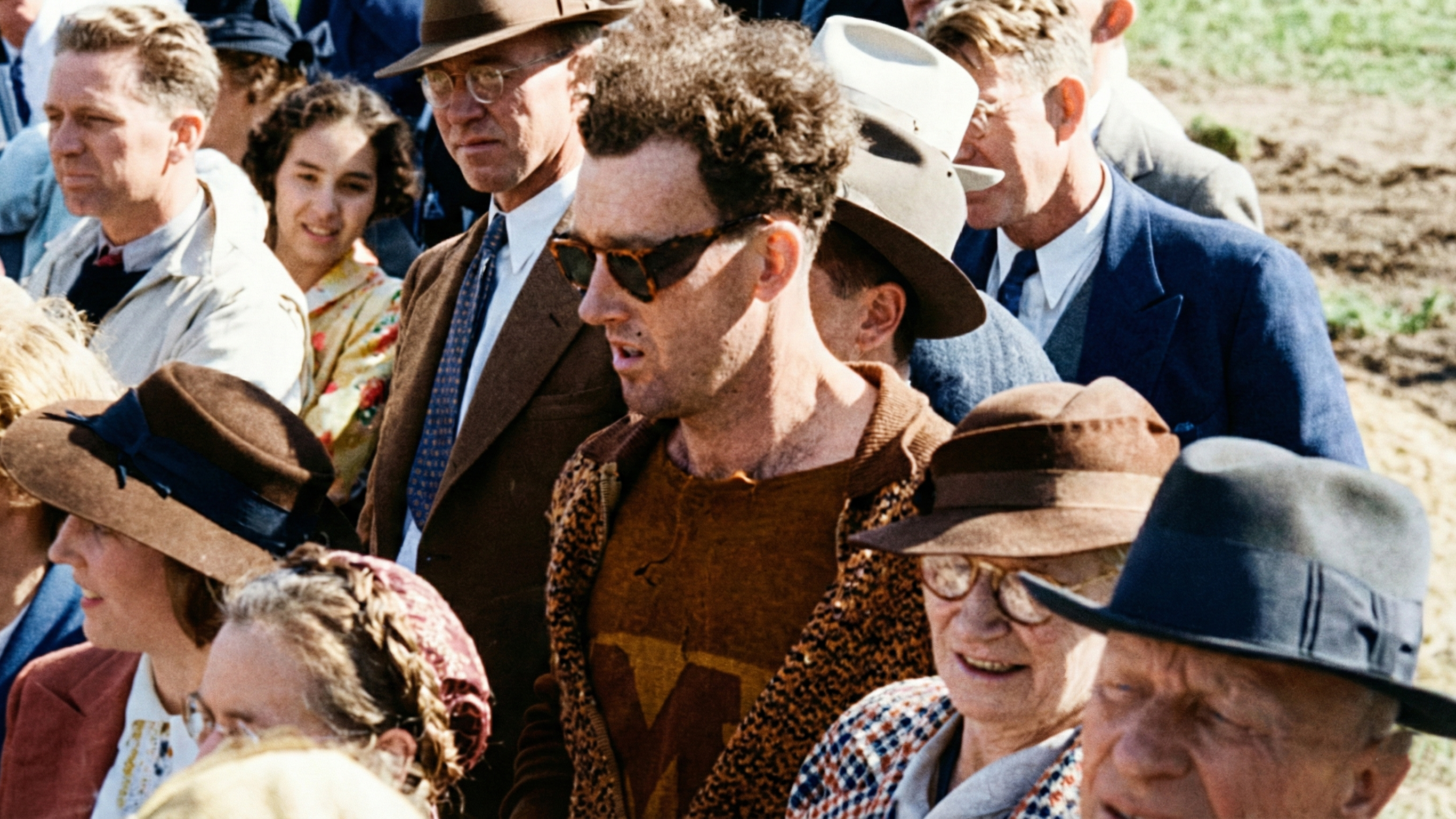 Caught on camera: A man appears in Times Square - from 1876