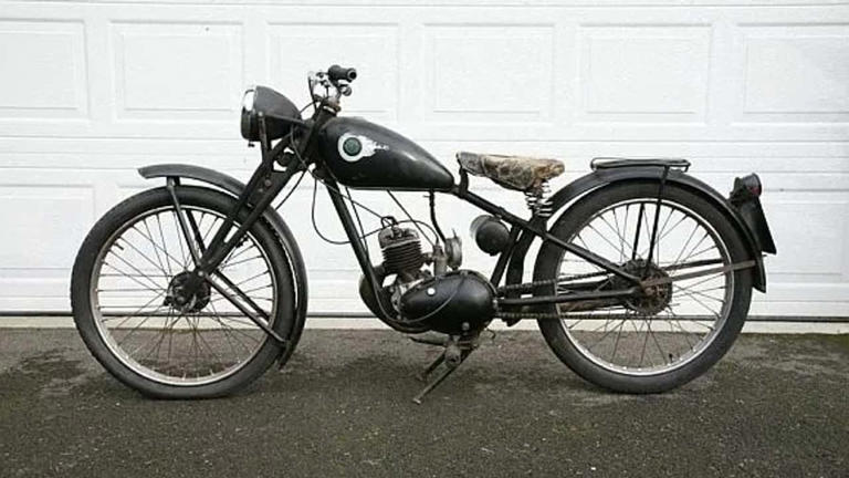 Here's a closer look at the Royal Enfield Flying Flea S6 Scrambler