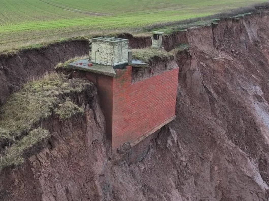 On the cliff: Old nuclear bunker about to collapse