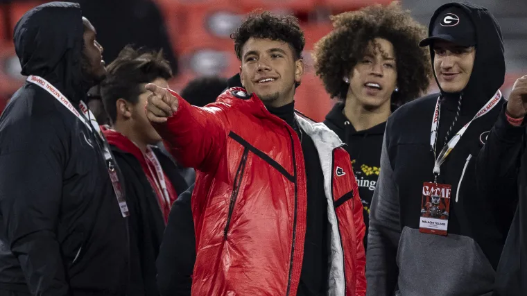 Did Dylan Raiola commit to Oregon? Ducks fans think QB entered transfer ...