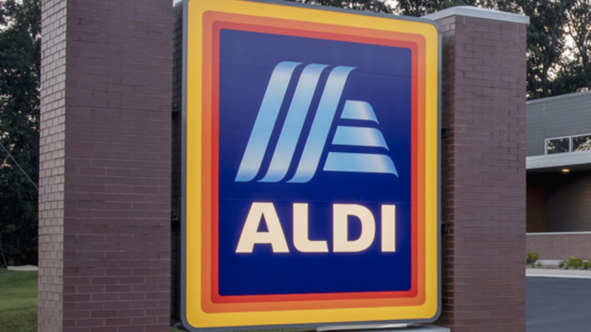 Why Aldi shoppers say you should always check your receipt