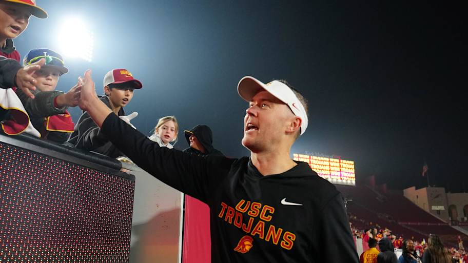 Dante Moore’s NFL decision shakes up Oregon’s national championship odds