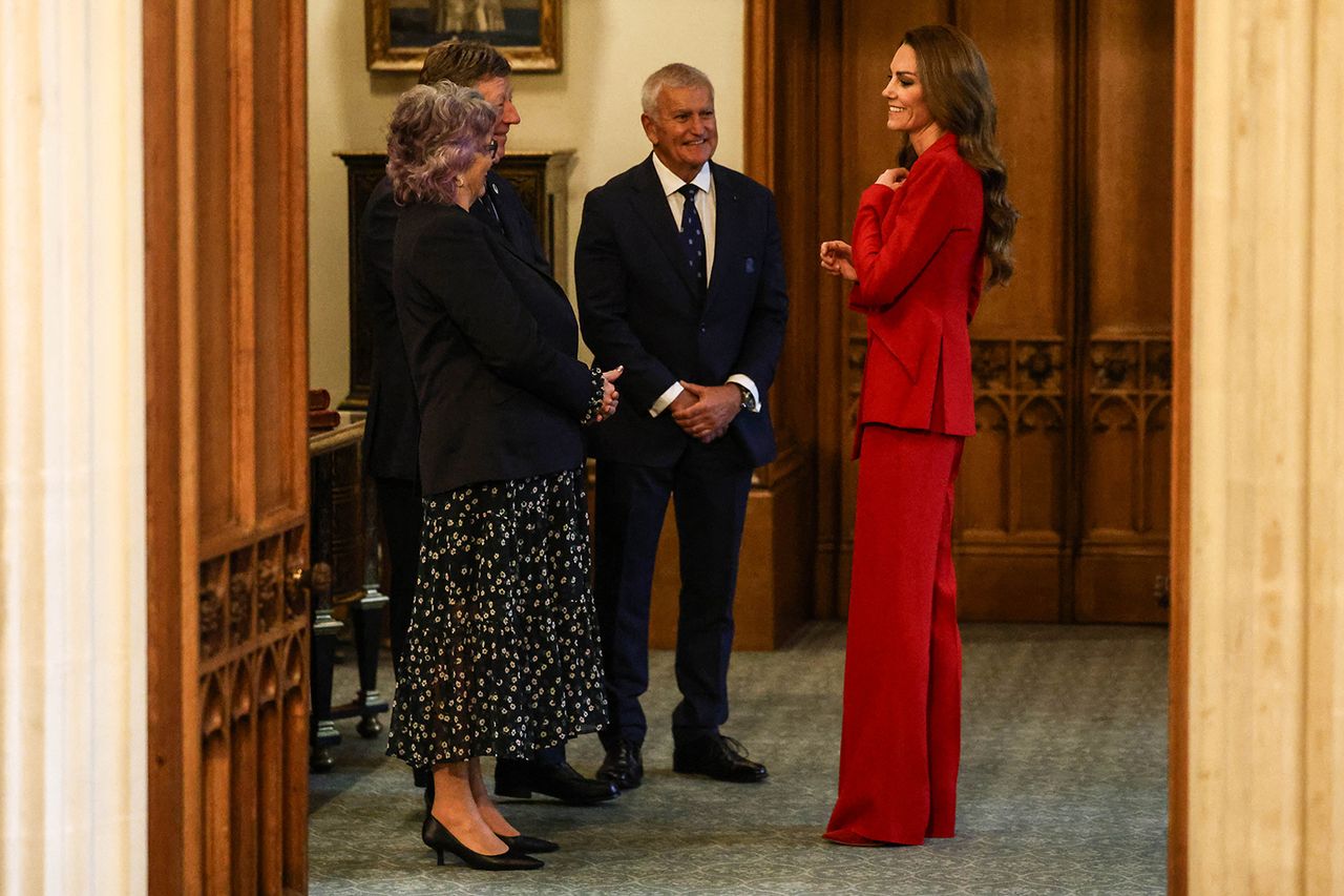Kate Middleton pulled out the perfect red power suit with a hidden ...