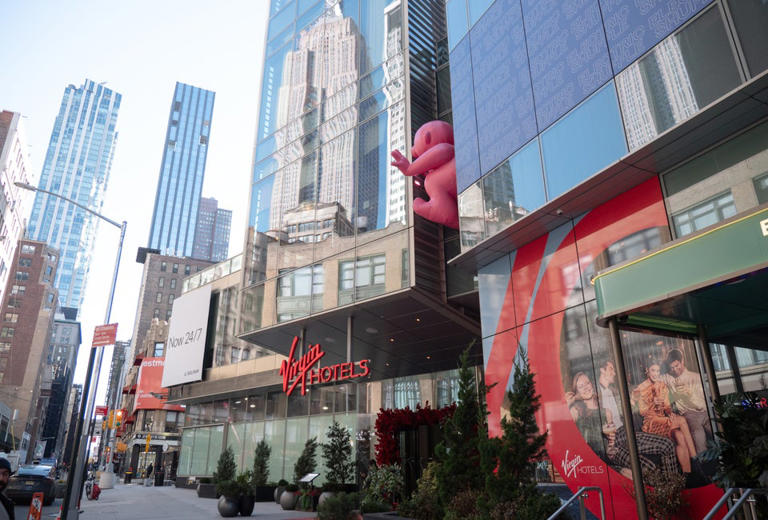 Tickled pink! See the playful new art popping up in Flatiron beginning ...