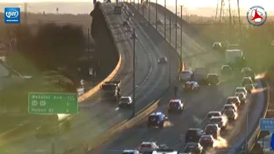 Update: Lanes reopen on Green Bay’s Leo Frigo Bridge after multi ...