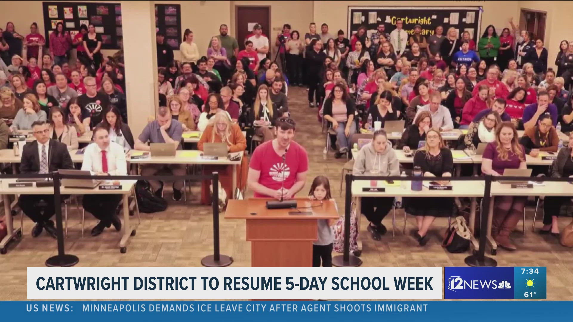 Cartwright school board votes to return to 5-day school week