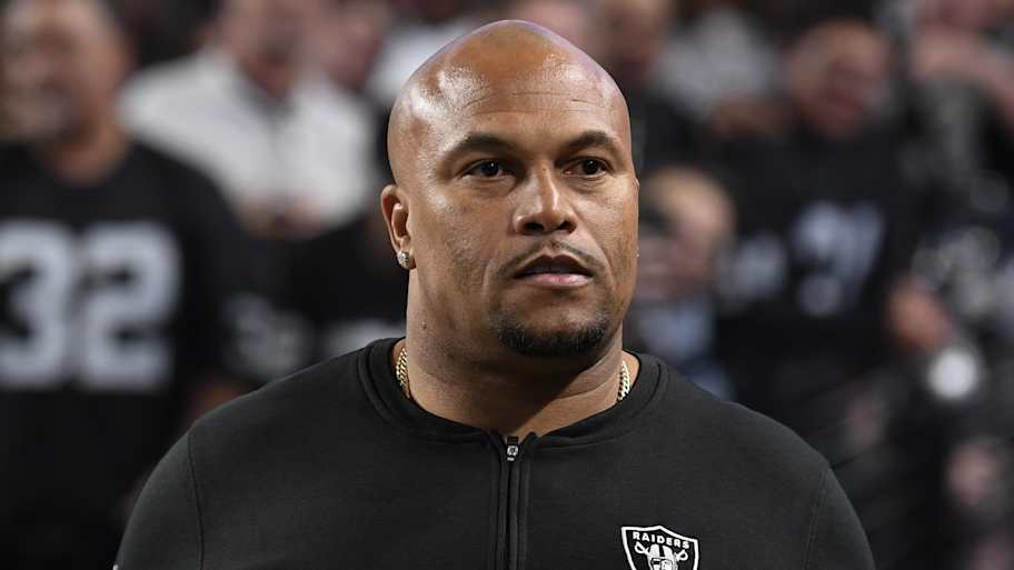 Raiders' ex-HC Antonio Pierce continues attempt for second chance