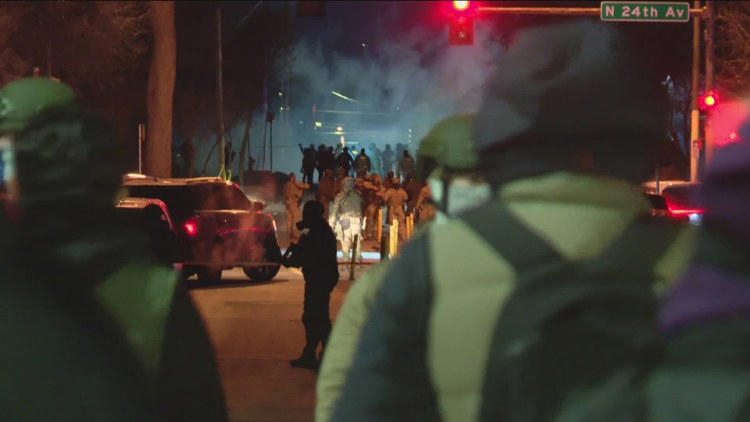 Minnesota lawmakers demand ICE agents stay out of hospitals