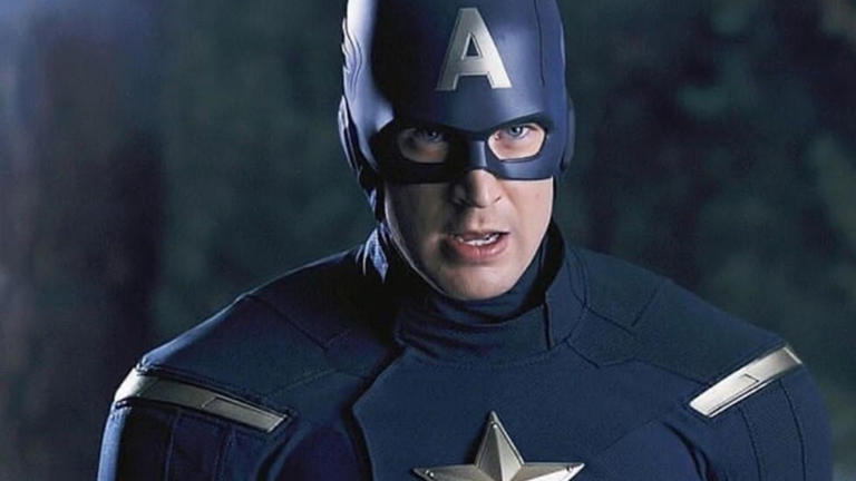 Captain America calls out the United States (and the internet is ready ...