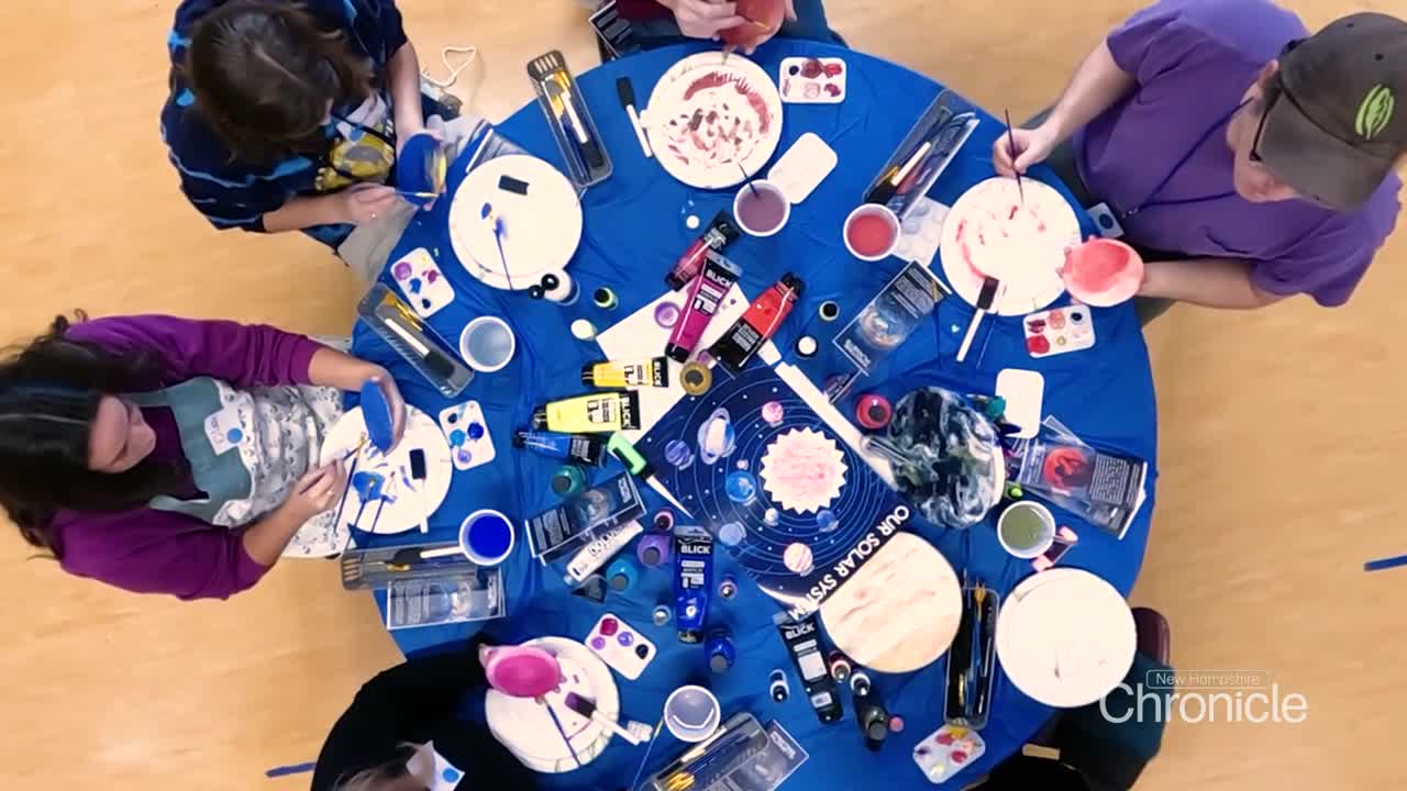 NH Chronicle: Art 'Round the Room