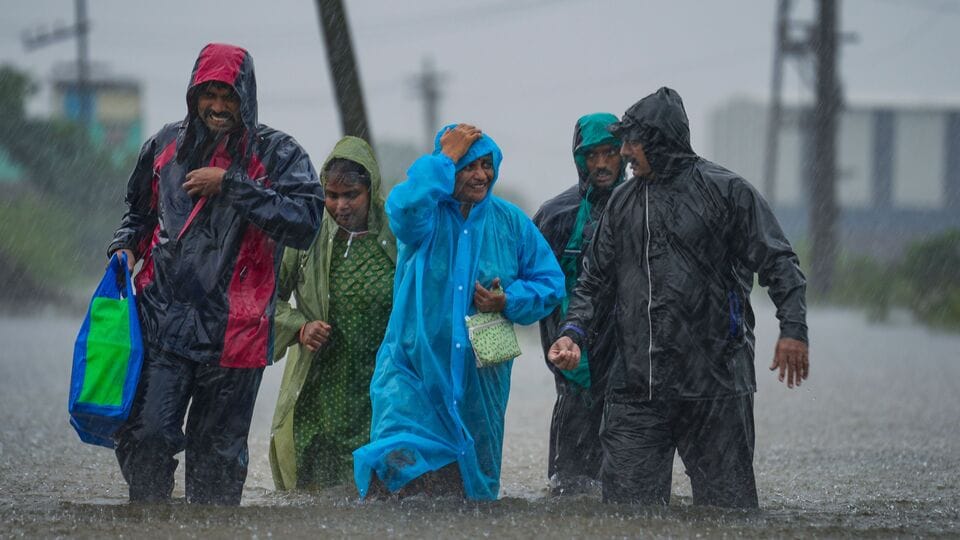 Four metros to get 200 automatic weather stations to improve urban ...