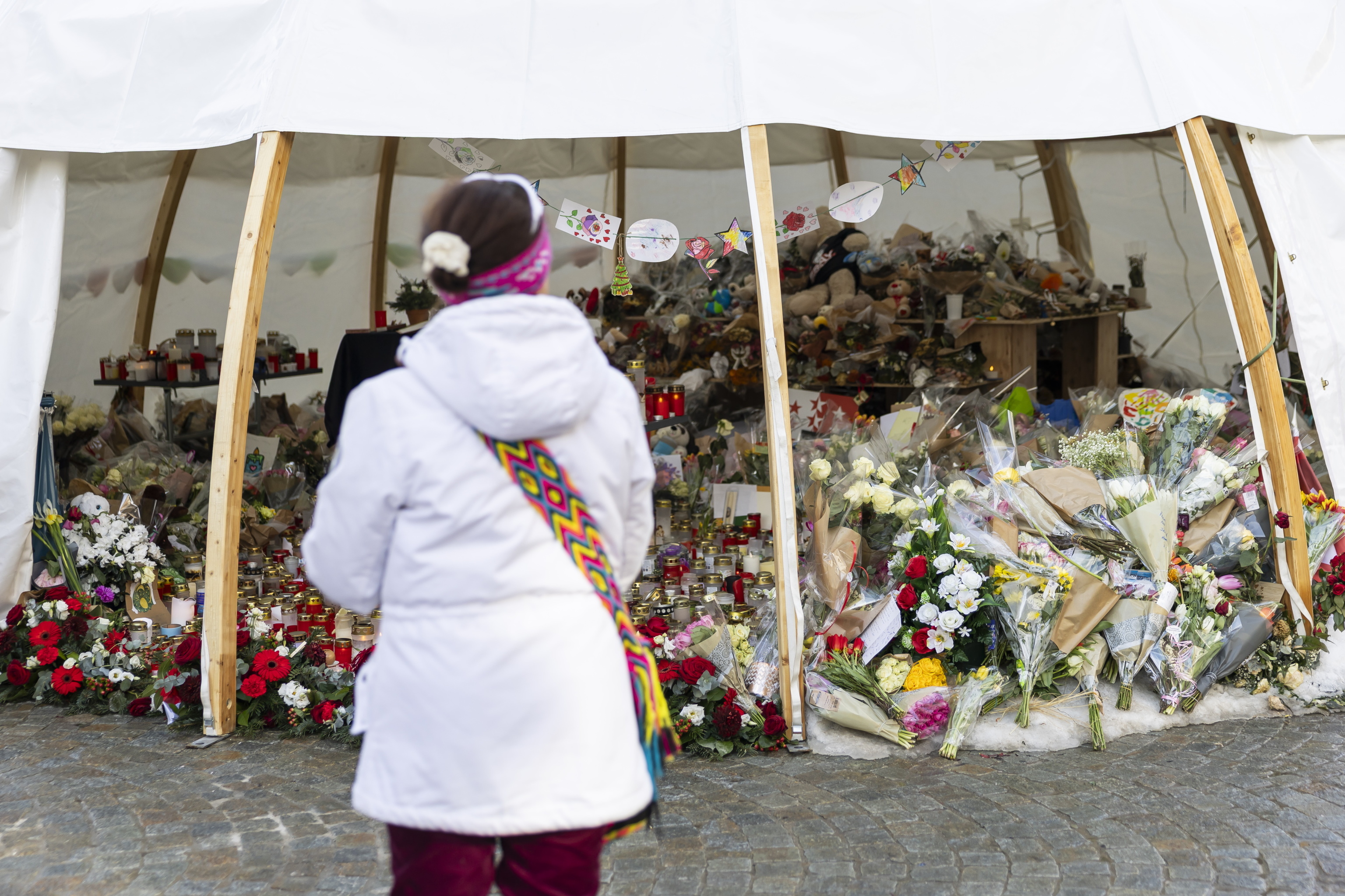 Italy wants EU Commission to be plaintiff in Swiss bar-fire disaster trial