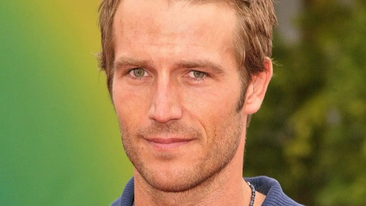 Fans shocked by how this 2000s heartthrob looks now