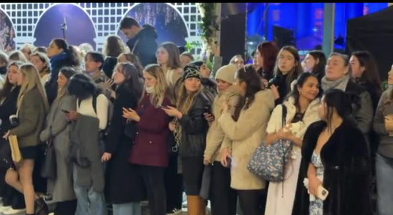 A Parigi la premiere mondiale di "Bridgerton 4" con i protagonisti