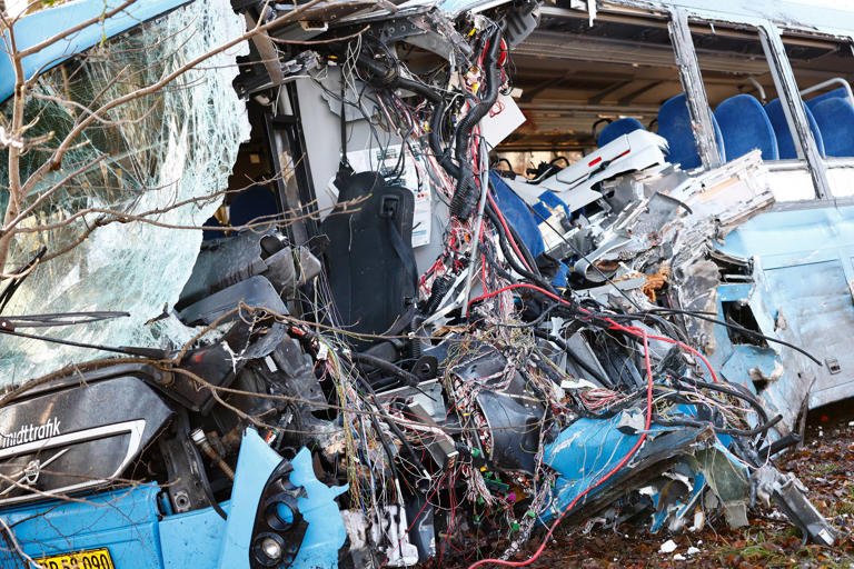 Politiet opjusterer: Flere personer kvæstet i ulykken ved Hornslet