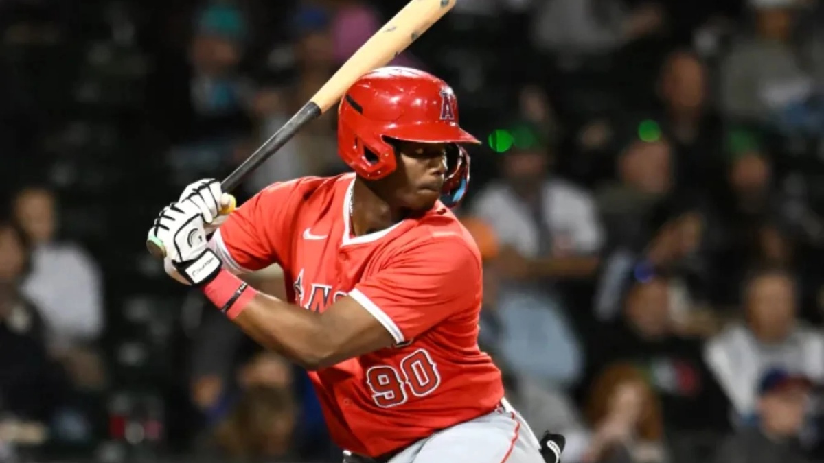 MLB: Angels leave prospect stranded after car crash leaves him unable ...